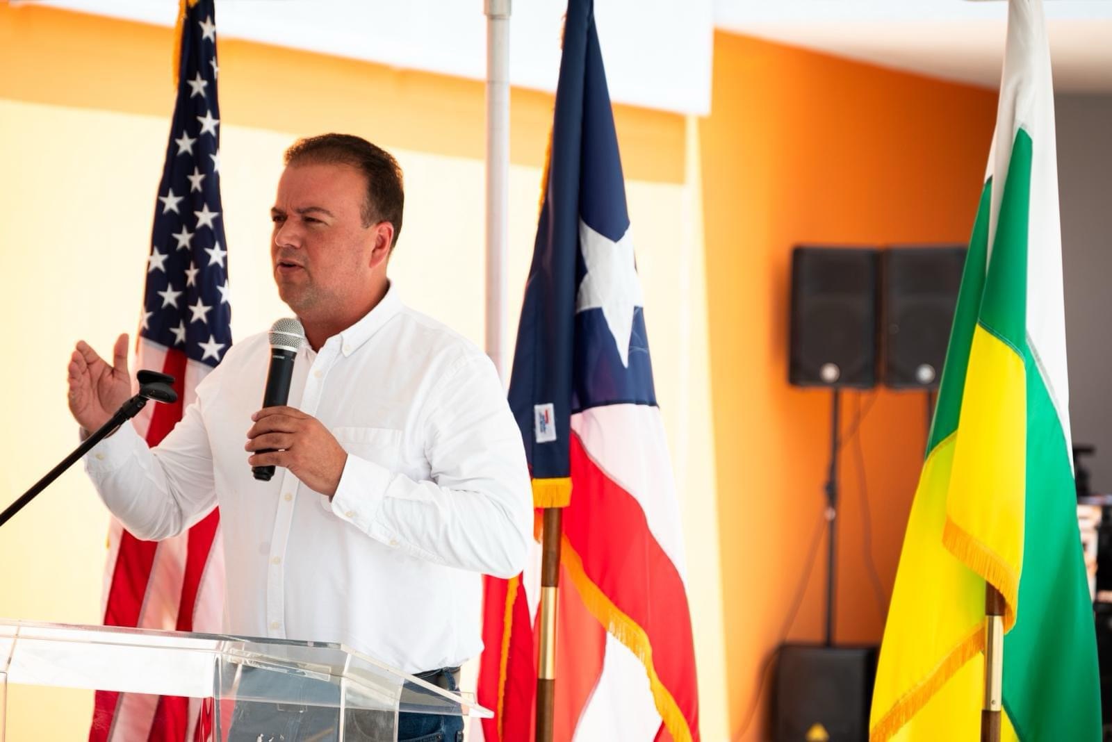 ¿Alcalde penepé de ‘baile, botella y baraja’ en Barranquitas? – Prensa ...