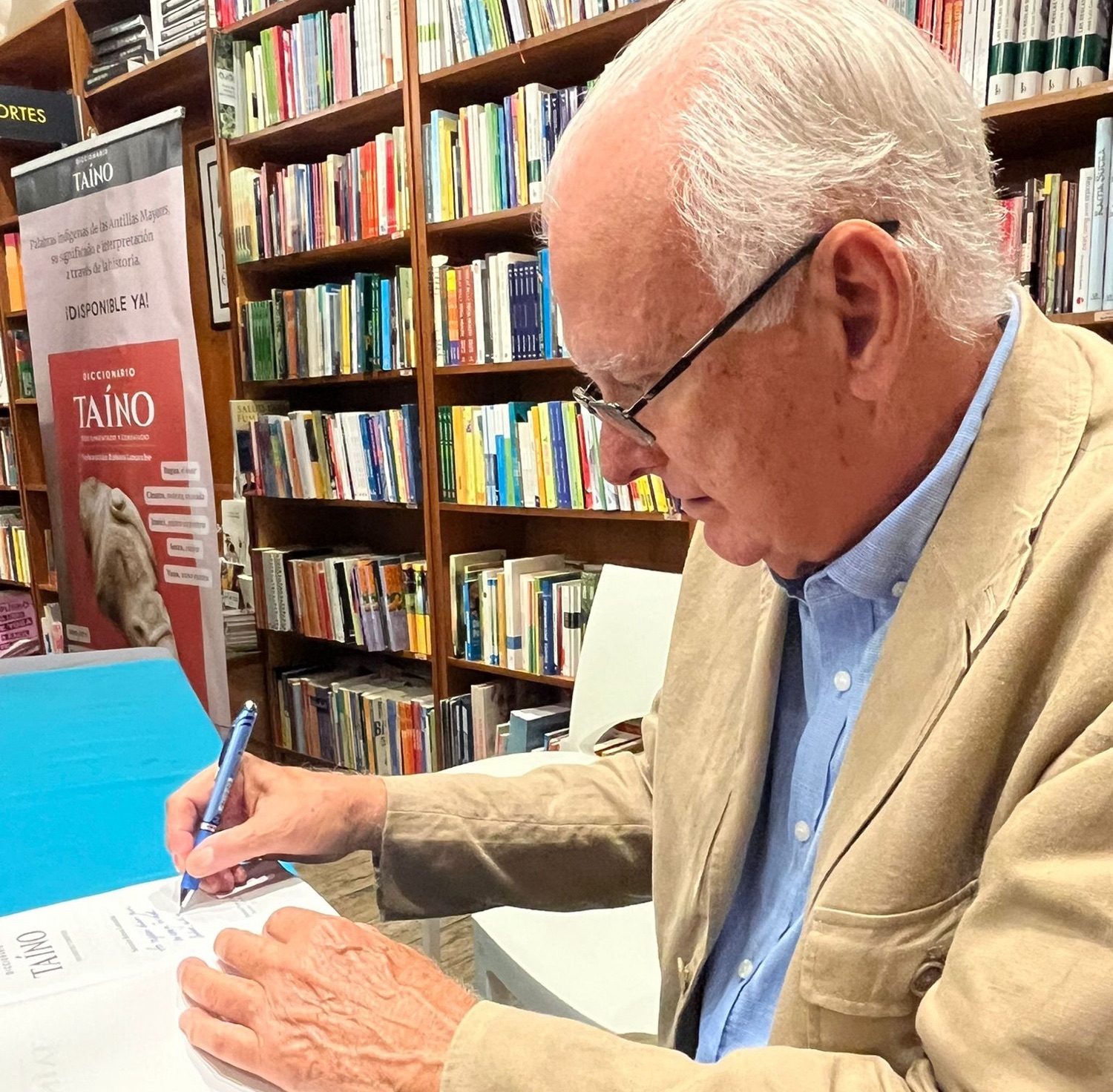 Robiou presenta valioso Diccionario Taíno – Prensa sin censura