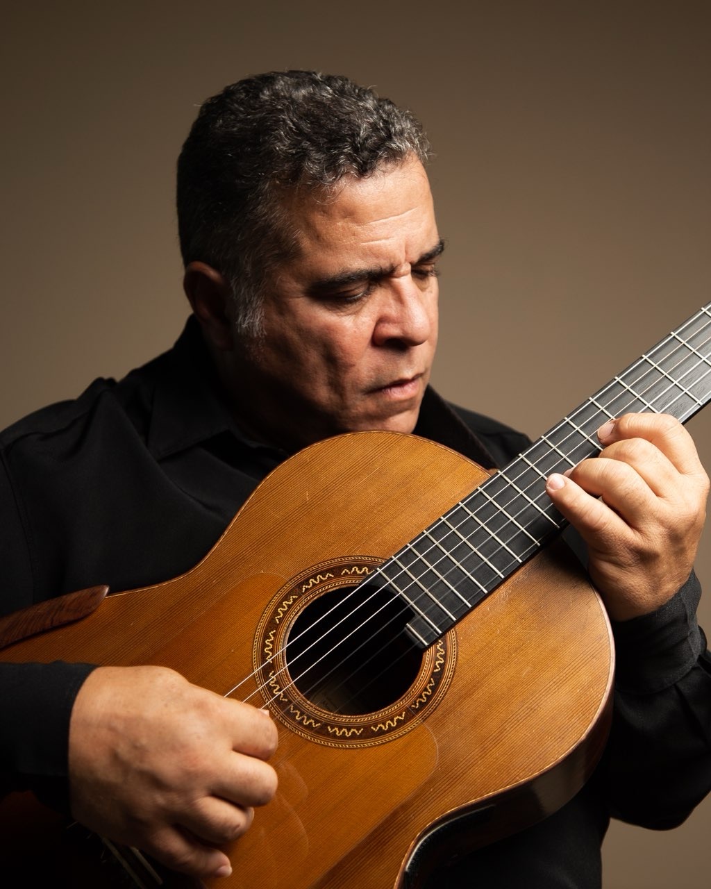 Cita de Guillermo Figueroa y el virtuoso Iván Rijos con la Sinfónica ...